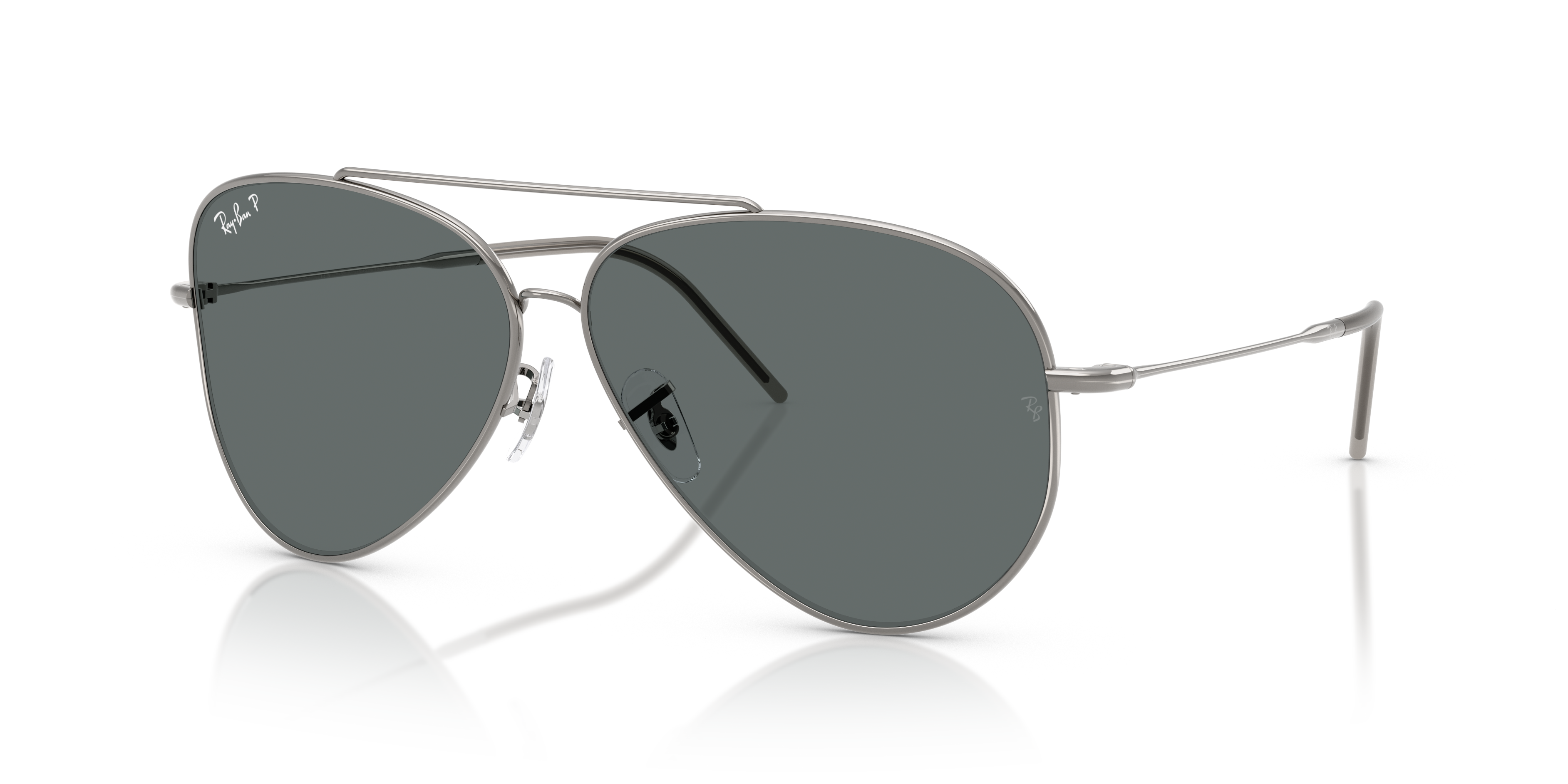 Aviator Reverse 搭 枪管灰色 的 深灰色偏光镜片 - RBR0101S | Ray-Ban® 雷朋